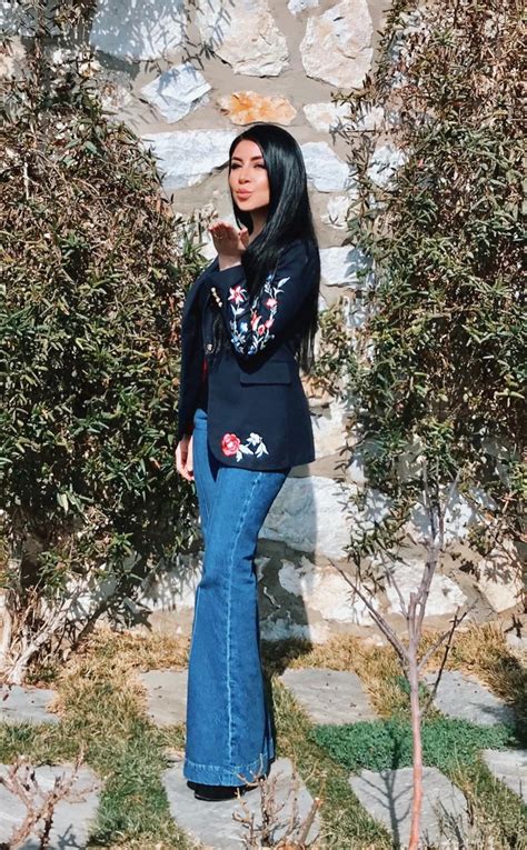 Arezo Nikbin آرزو نیکبین