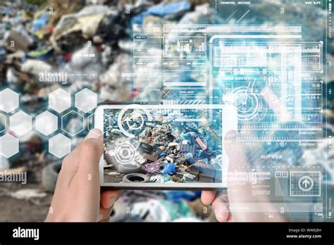 Augmented Reality Device Using Smart Technology Mixing Virtual And
