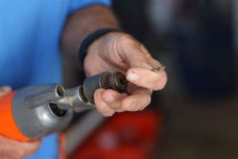 How To Cut A Groove In Wood With A Drill SawsHub