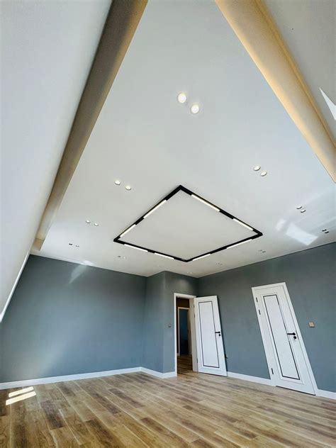 Smart Өөрөө амьдaрна гэж барьсан 230 м2 байшин 126 м2 6 авто машины граштай 4 Айлын газар