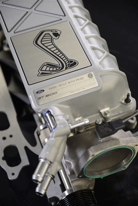 Ford Performance Will Offer The Gt500s Predator V 8 As A Crate Engine