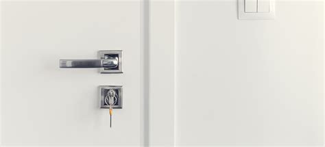 Key Stuck In The Lock Here S How To Retrieve It Tips By Fantastic