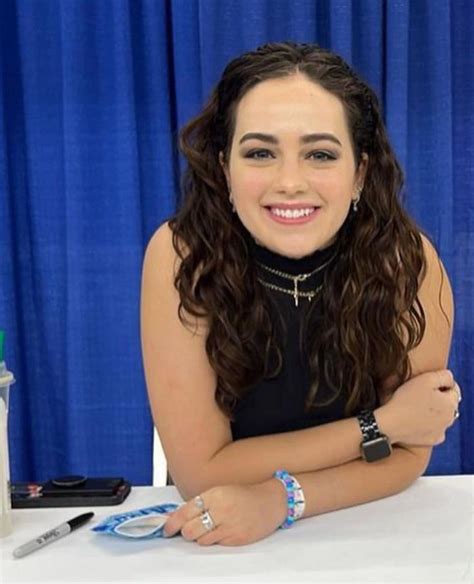 Mary Mouser Is Cute And Sexy At Once R Jerkofftoceleb