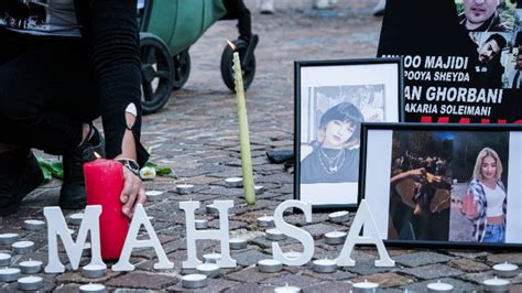 Пожар избухна в затвор в Техеран Front Bg