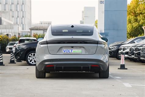 Електромобіль Nio ET5 Купити в Україні | ціна в VOLTauto