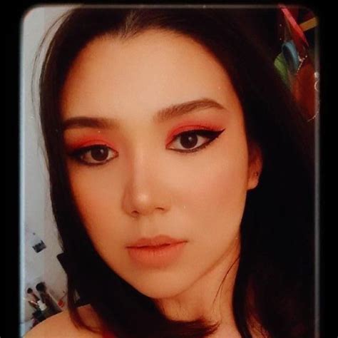 Esmadekrystal Esmade Krystal Threads Say More