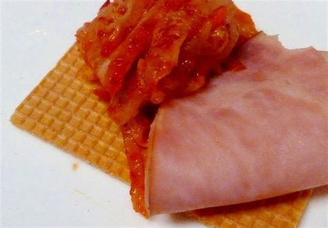 大麦生活で！ハムとキムチのクラッカー レシピ・作り方 By まるっとまる 楽天レシピ
