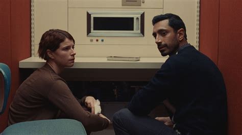 Fingernails Review Jessie Buckley And Riz Ahmed In A Tender Sci Fi