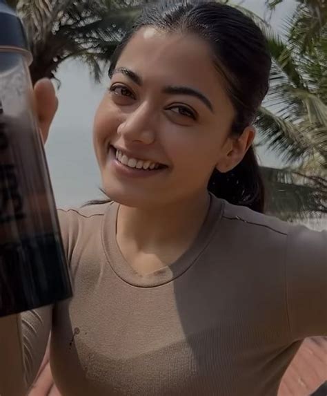 Pin By Karthik Chaithanya On Rashmika Indian Hair Color Indian