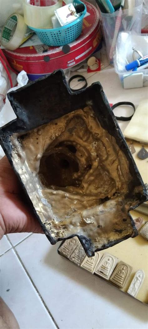 พระบูชาหลวงพ่อเงิน บางคลาน รุ่นช้างคู่ วัดท้ายน้ำ ปี 2526 หน้าตัก 5 นิ้ว ฐาน 6 7 นิ้ว Ennxo