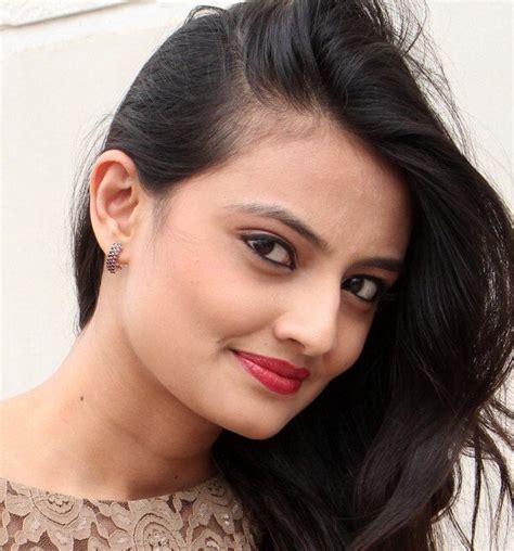 Nikitha Narayan Face Close Up Photos South Indian Actress Photos And Videos Of Beautiful Actress