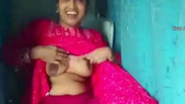 Desi Bhabhi Fucking On Running Train Porn Tube Video