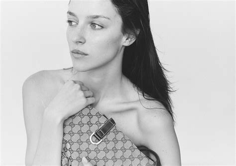 Clara Lenguas Select London Select Model Management