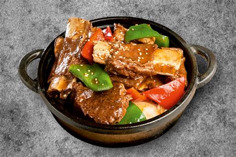 Говяжьи ребра на чугуне / Fried beef ribs — Koonjoot