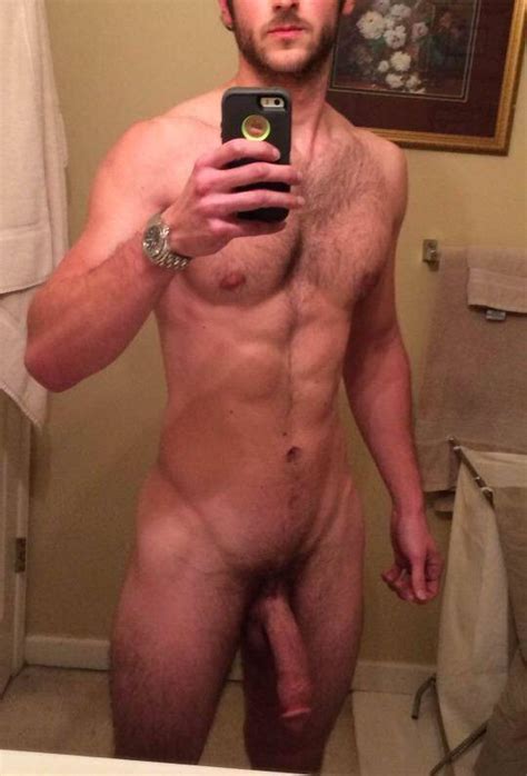 Average Men Nude Selfie