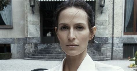 로로피아나 브랜드 생산 이력 추적 서비스 ‘안드레 리넨 셔츠에 적용