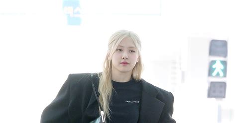 블랙핑크 로제 ‘청바지 모델 뺨치는 완벽함[포토엔hd]