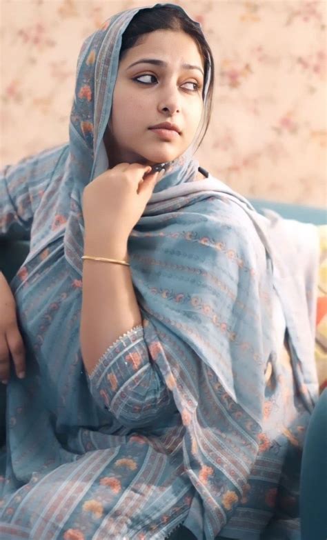 Anusithara R Malluhorny