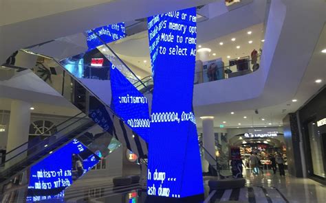 11 Times The Windows Blue Screen Of Death Struck In Public