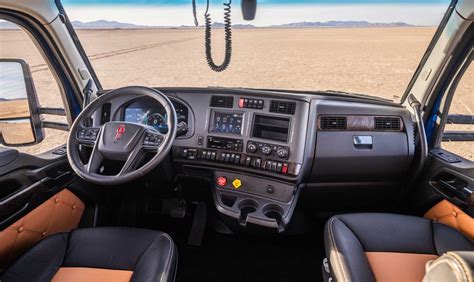 Kenworth T680 Interior
