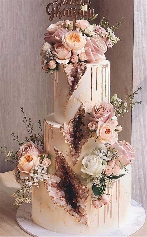 Beautiful Wedding Cakes With Flowers