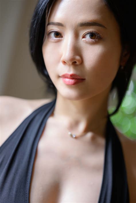 100年に1度の大型新人！！マドンナ史上no 1イイオンナ 沖宮那美セクシーヌードグラビア Part1 Fanzaニュース
