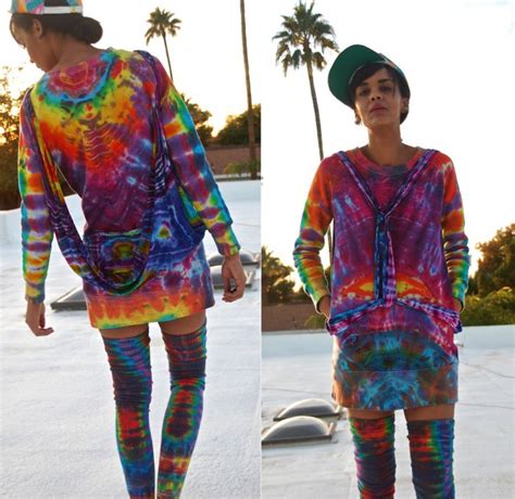 Best 15 Tie Dye Sweatshirt Outfit Ideas For Ladies Stylish Guide