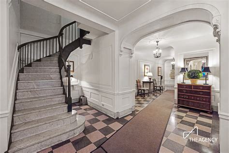 12 East 97th Street 3i In Carnegie Hill Manhattan Streeteasy