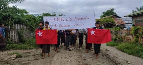 ခင်ဦးတွင် Nug အစိုးရ တို့အစိုးရ ဟု ကြွေးကြော်ကာ စစ်အာဏာရှင် ချေမှုန်းရေး ချီတက်ဆန္ဒပြ Khit