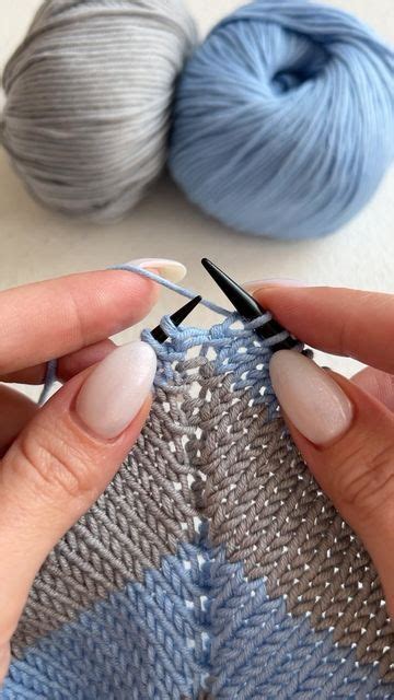 ВЯЗАНИЕ 💫 МК On Instagram Один из вариантов линии реглана и прибавления петель👌 На спицах