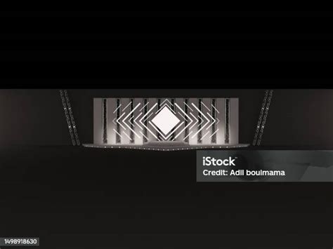 큰 정사각형 프로젝션 스크린 전면이 있는 이벤트 대형 흰색 무대 천장 스포트라이트 시스템을 갖춘 맞춤형 무대 디자인 홀에 플랫폼 요소를 표시합니다 3d 렌더링 그림 0명에