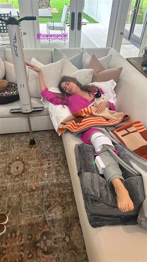 Sofia Vergara Remains Bedridden In Concerning Pics Due To Knee Surgery After Gushing About Her