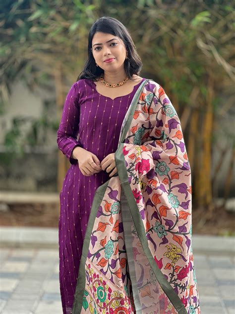 Nithila Aarbee Attires