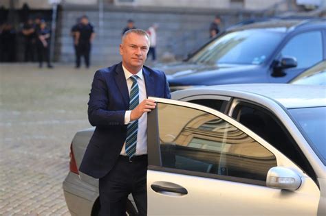 Над 4 000 членове и симпатизанти на ДПС в Търговищко се обявяват за сваляне доверието от Джейхан