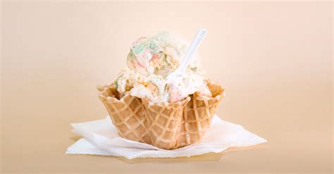 Flavorful 감기 건강에 해로운 음식 고급 아이스크림 고립된 냅킨 냉동 디저트 다채로운 달콤한 달콤한 대접