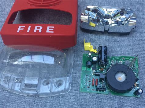 Разборка сигнализации Simplex Truealert