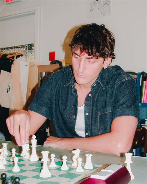 Lucas › Legends Café