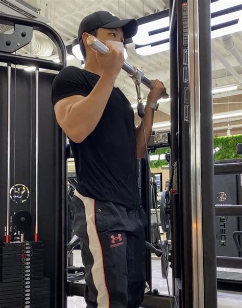 케이블 머신으로 이두 운동 루틴 3가지 케이블컬 해머 컬 원암 컬 네이버 블로그