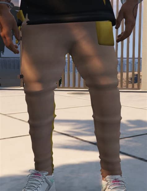 Clothing Assets Not Streaming Unless On High Textures Bug Reports