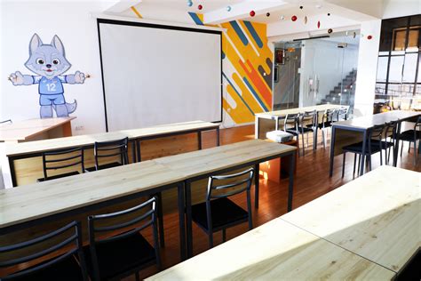 Монголын Хөлбөмбөгийн Бэлтгэлийн Төв Сургалт уулзалтын заал