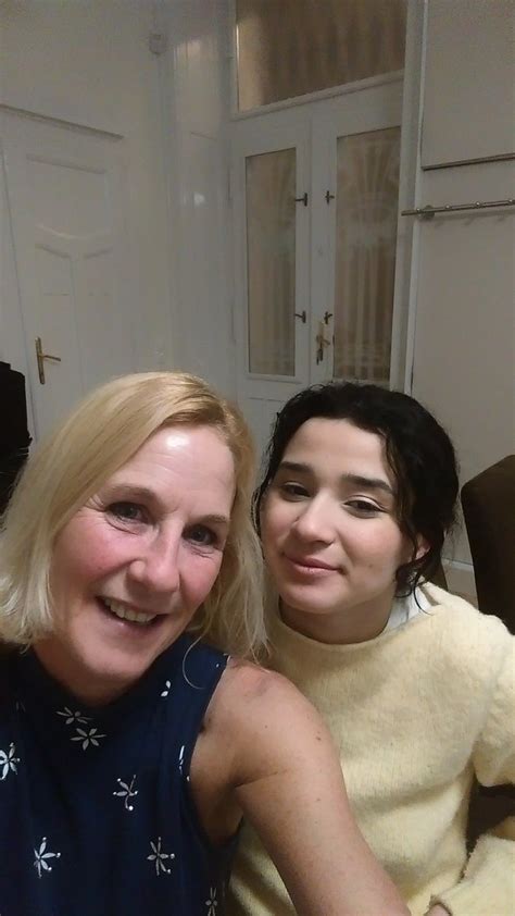 Mia Navarro Model Profile