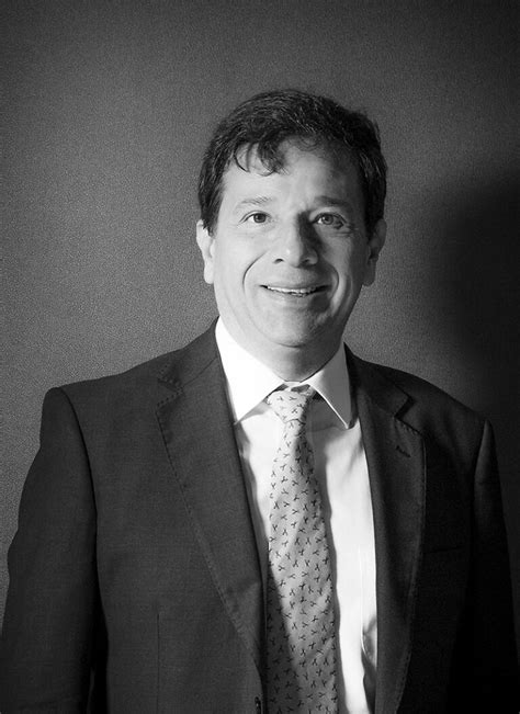 Alejandro Micco Frontal Trust