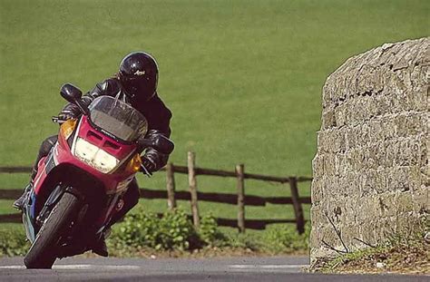 Honda Cbr1000f 1987 1997 Review Speed Specs And Prices