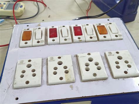 Smart Extension Board Using Arduino And Custom Android App