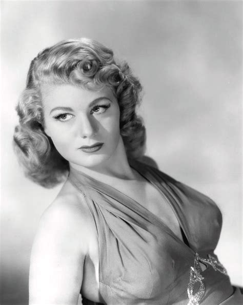 30 Vintage Photos Of A Young Shelley Winters In The 1940s ~ Vintage