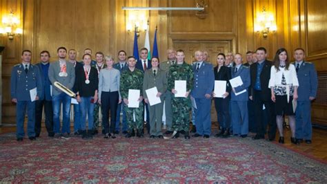 Министър Дашева участва в награждаването на българските медалисти и участници в световните зимни