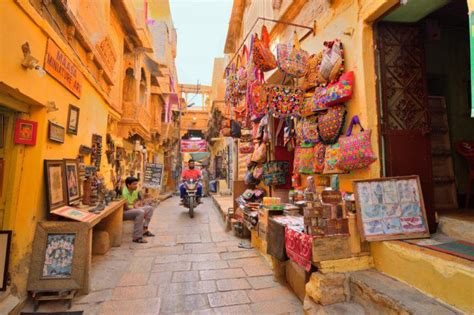 Explore The Best Shopping Places In Jaisalmer [2020 Updated List