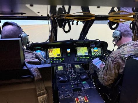 See The Bell V 280 Valor Tiltrotor That The Us Army Designated Mv 75