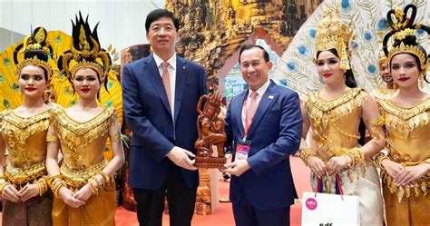 រដ្ឋមន្ត្រីក្រសួងទេសចរណ៍ អញ្ជើញគណៈប្រតិភូជាម្ចាស់ផ្ទះ និងបណ្តាប្រទេសអាស៊ាន