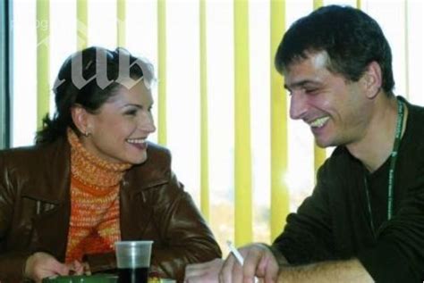 Ани Салич стана за смях в Нова тв взе мъжа си на работа за да го пази от кръшкане